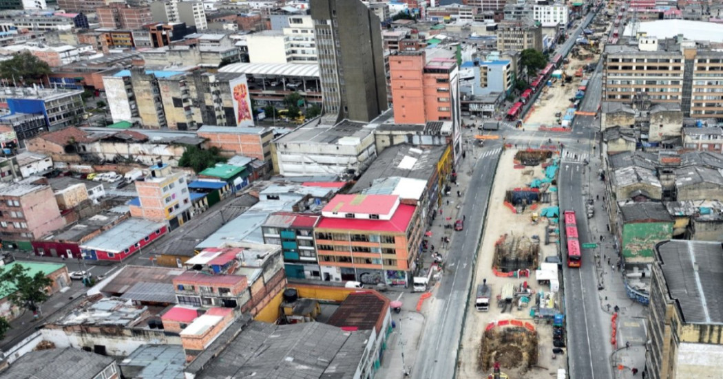 Construcción del viaducto Metro Bogotá avenida Caracas con calle 19 ...